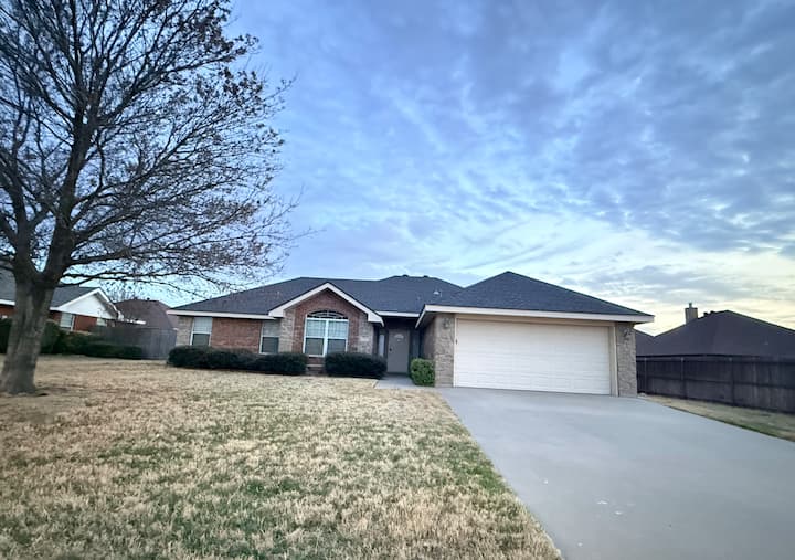 Blue Haze At Swift Water | 3 Bedroom 2 Bath - Abilene, TX