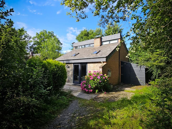 Heerlijk Boshuis In Het Groen Vlakbij Durbuy - Hamoir