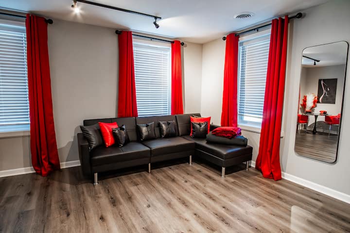 Romantic Extended Stay In Downtown Knoxville - Knoxville, TN