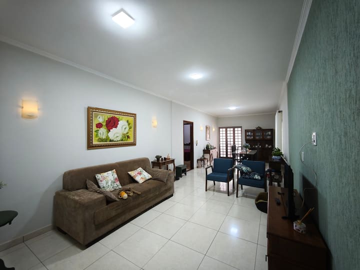 Casa Marília Próxima Ao Parque Peão 03 Quartos - Barretos