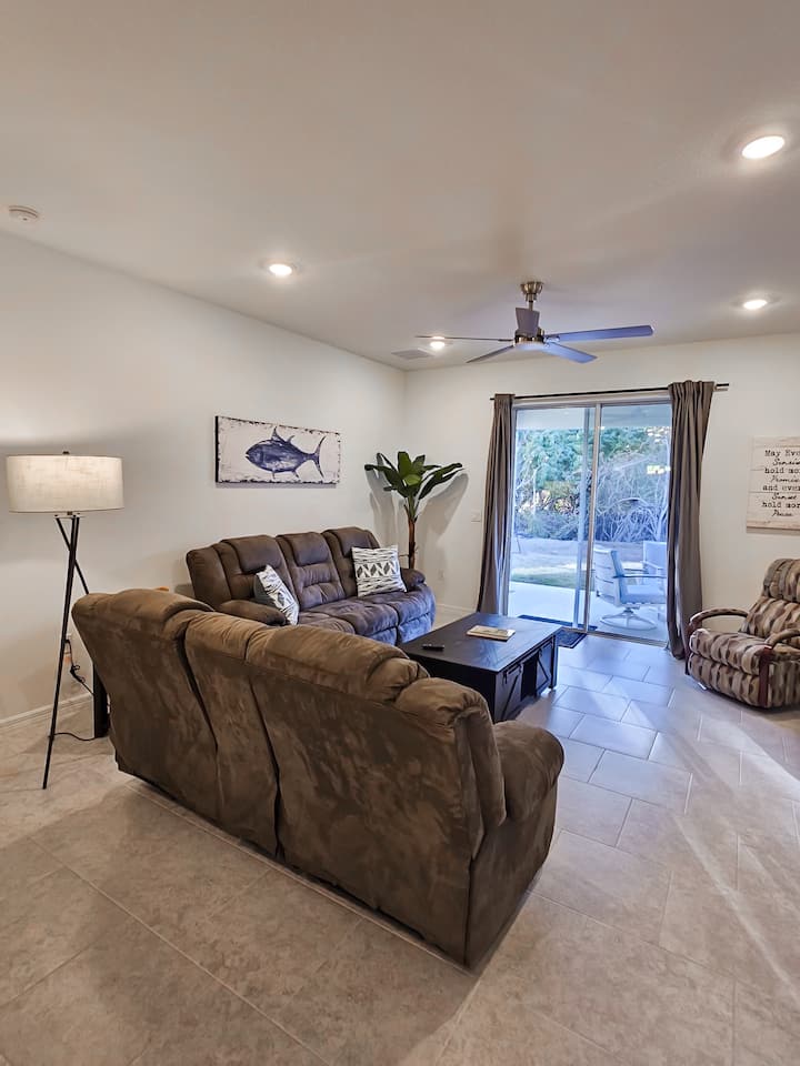 Sebastian Serenity - 4br/2ba Home Near Beaches - Sebastian, FL