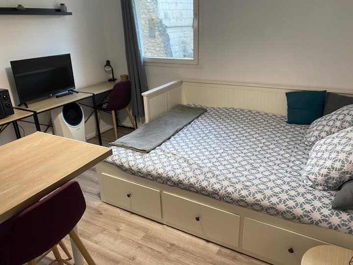 Studio Meublé, Proche Rempart Avec Parking - Avignon