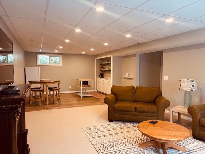 Private Garden Suite | Creston Bc - Creston