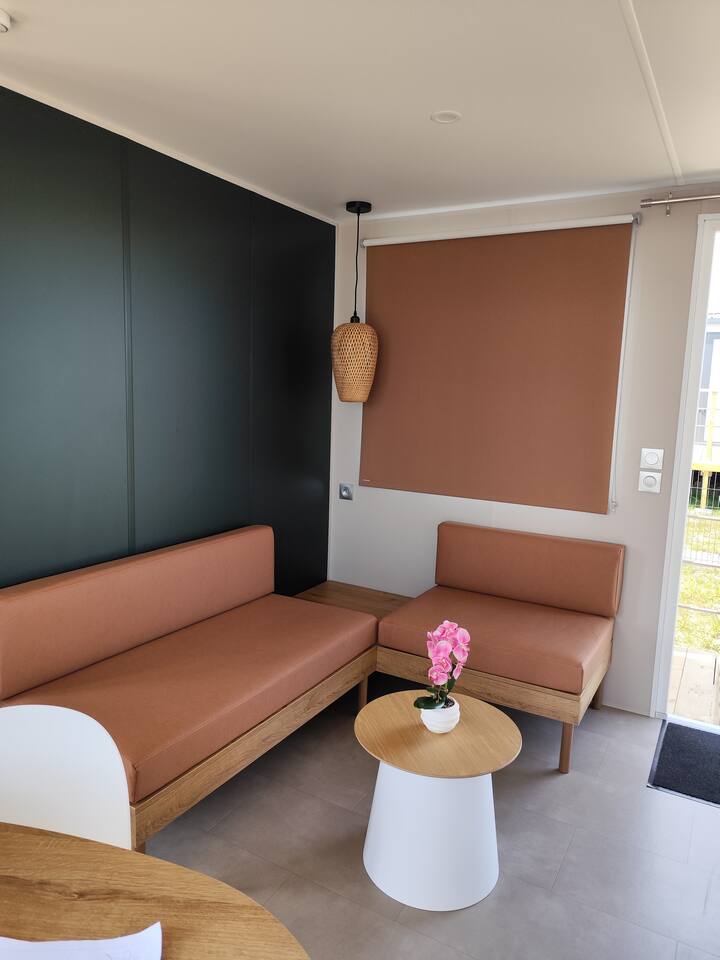 Mobil Home Dans Parc Résidentiel
Numéro 14 - Isigny-sur-Mer