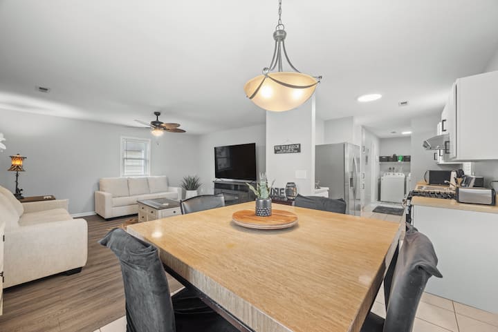 Norfolk Property - Norfolk, VA