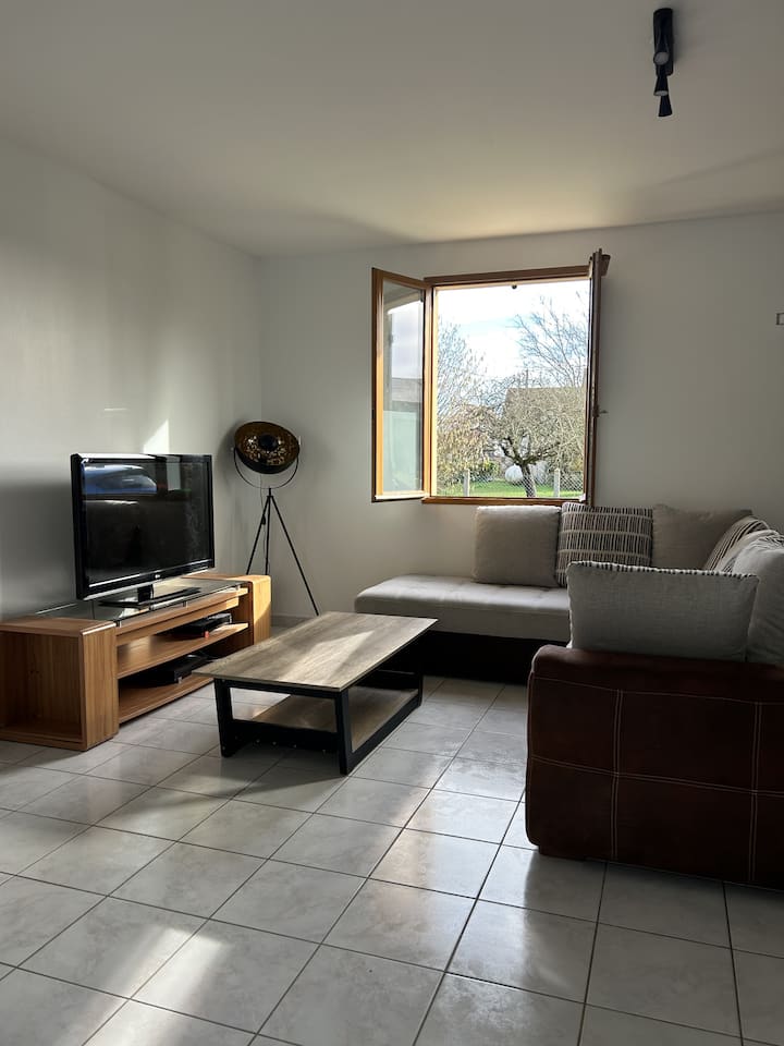 La Bonn'étape - Gîte 4 Chambres - Piscine Chauffée - Loiret