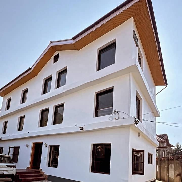 The Grey Villa - Srinagar