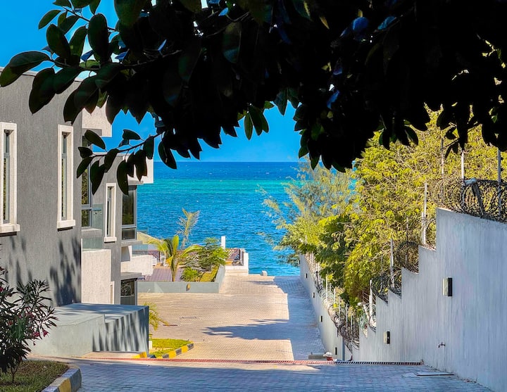 Beachfront: Luxury Suite2+pool+gym+ac - Mombasa