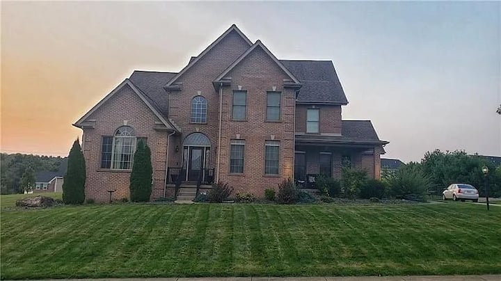 Ultimate Nfl Draft Getaway | Host Like A Gm - Hillman State Park, Burgettstown