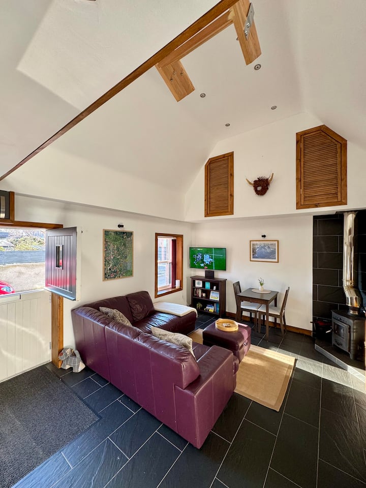 Cosy Cairngorms Cottage | Wood Burner & Walks - Ballater