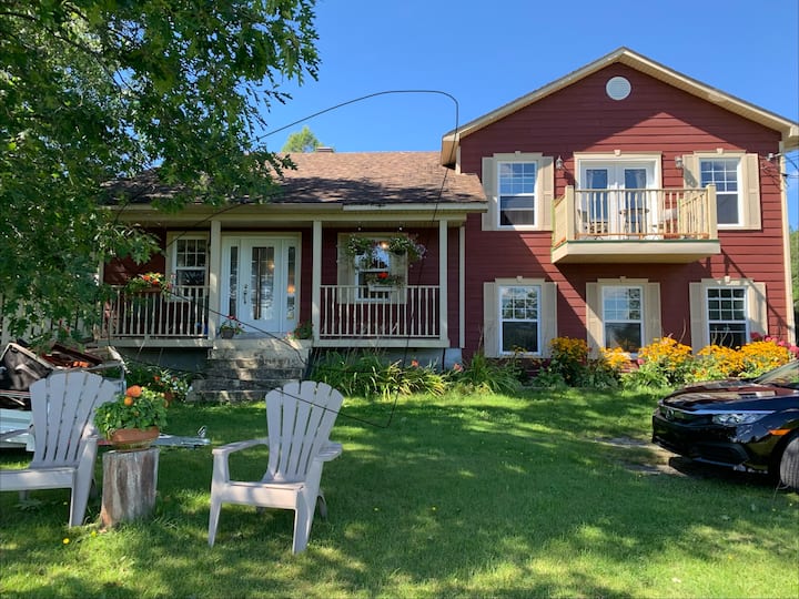 Maison Champêtre. Deauville Sur Lac-1er Juin - Sherbrooke