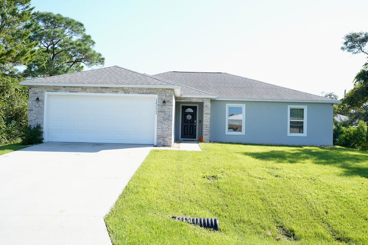 June’s Private Space - Palm Bay, FL