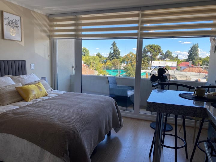 Estudio Chillán Centro: Balcón + Parking + Smarttv - Chillan