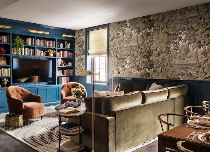 Historic Diplomat Suite W/parking - The Concord - Philadelphia, PA