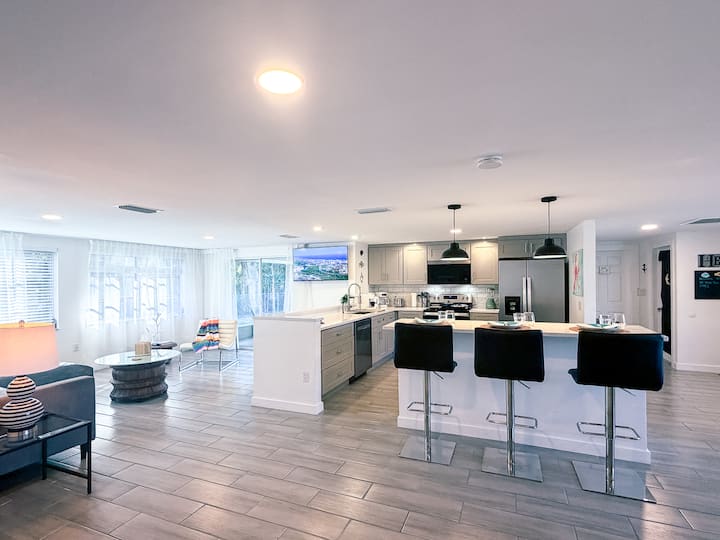 Happy Harbor Retreat - New Port Richey, FL