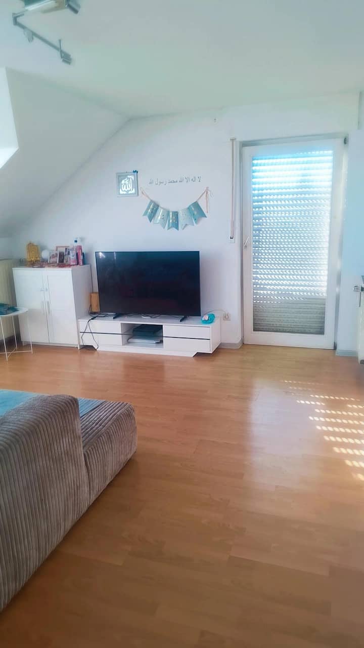 Sauber Volleingerichtete Wohnung Im 2. Stock - Rees