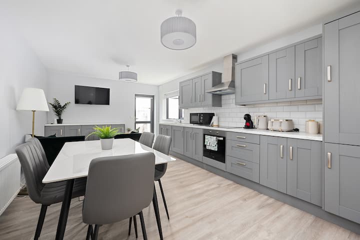 North Dublin Premier Oasis - Ashbourne