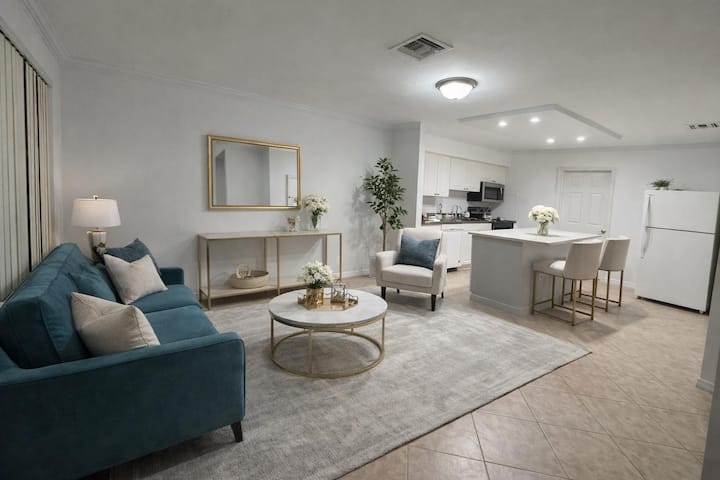 Boutique 2br Escape | Las Olas Blvd-beach-dining - Fort Lauderdale, FL