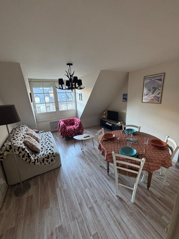 Appartement T2 Centre-ville De Luchon - Les