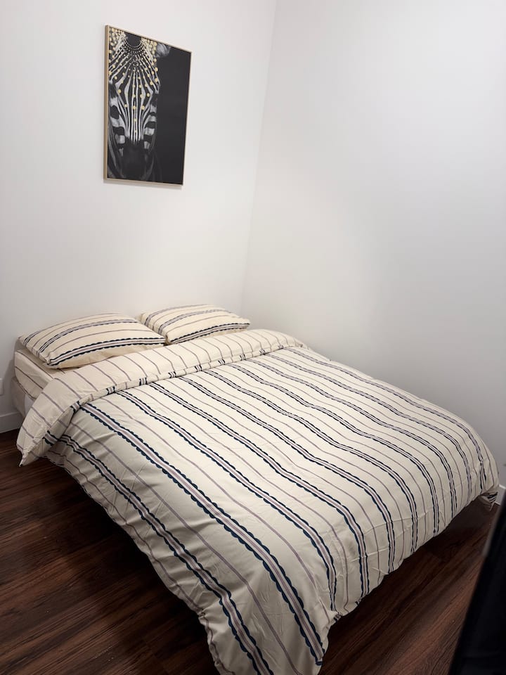 Cozy Small Paris Studio – Near Metro | 1–2 Guests - Montreuil