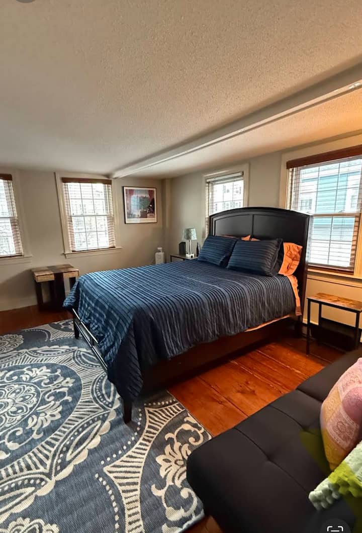 Charming Historic 1br Downtown Salem; Near Common - Salem, MA
