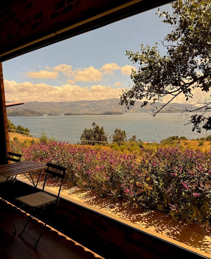 Cabaña Familiar Frente A La Laguna De Tota - Aquitania