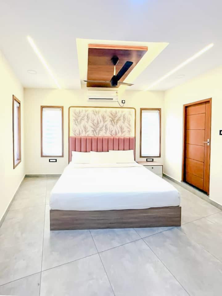 Ac Family Apartment | Near Azheekal Beach - Kerala