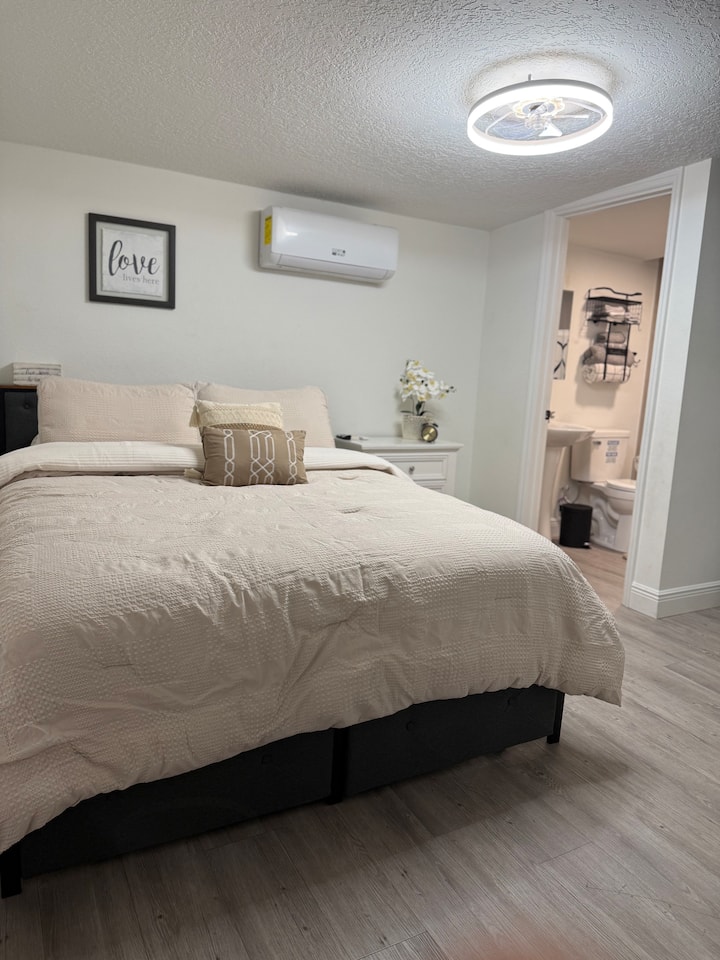 The Sanford Studio Apartment-near Airport! - Sanford, FL