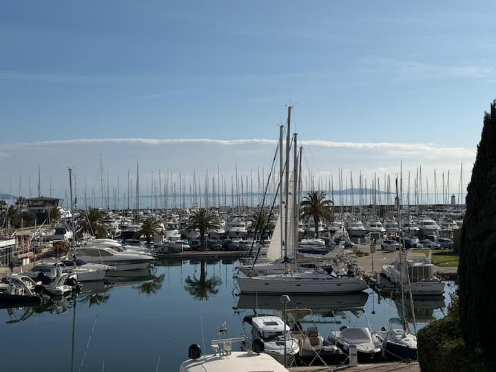 Studio Vue Mer Et îLes D'hyères - Hyères