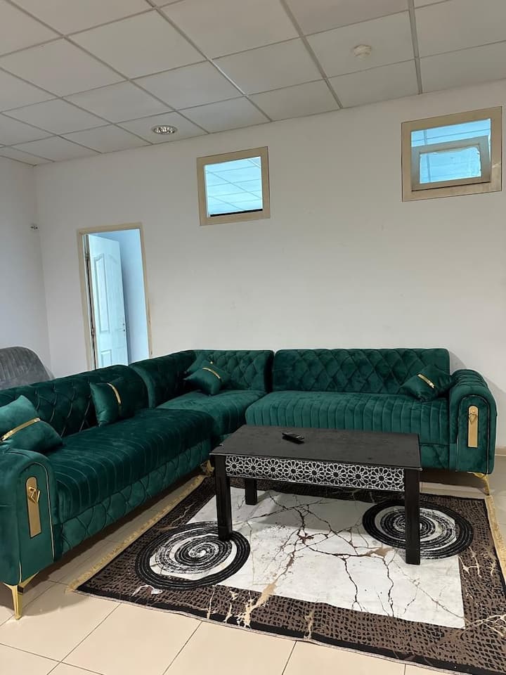 ​شقة فاخرة طابق11، تكييف وتدفئة، أمن وباركينغ. - Oran