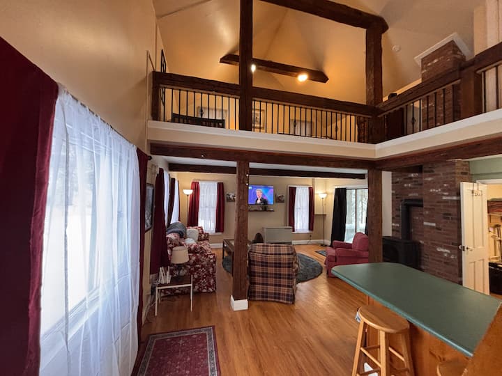 A Cozy Little House With Everything You Need - Vermont