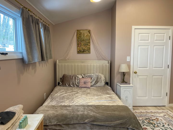 Snow White’s Hideaway - Villanova, PA