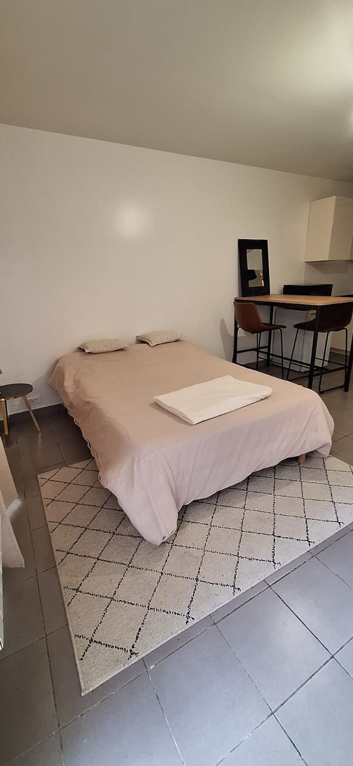 Studio Tout éQuipé - Épinay-sur-Seine