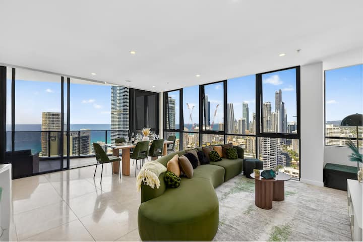 Top Floor Views 2br Sunrise Ocean Penthouse - Surfers Paradise