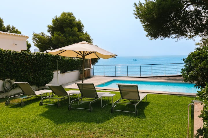 Villa In Alicante - El Campello