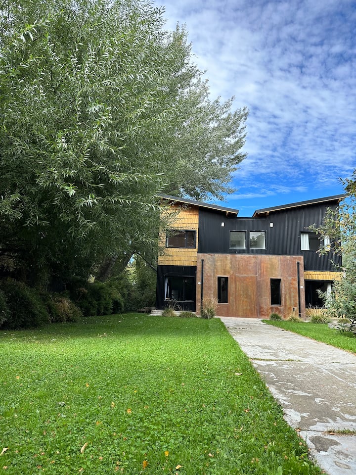 Casas Chaura Casa Tineo - El Bolsón