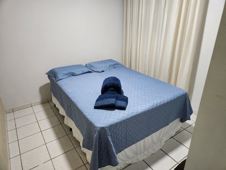 Apto 02 Quartos, Prox A Av. 44, Crer  E Aeroporto - Goiânia