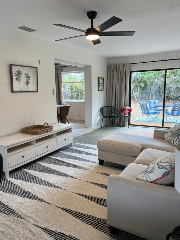 New Listing: Coastal Retreat 7-mins To Siesta Key - Sarasota, FL