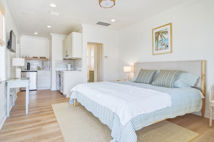 Sun, Sand & Style Studio - Bahamas