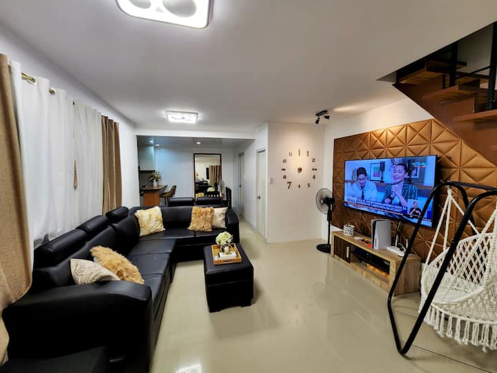 Full House Subic Up To 16pax Near Beach And Mall - Subic