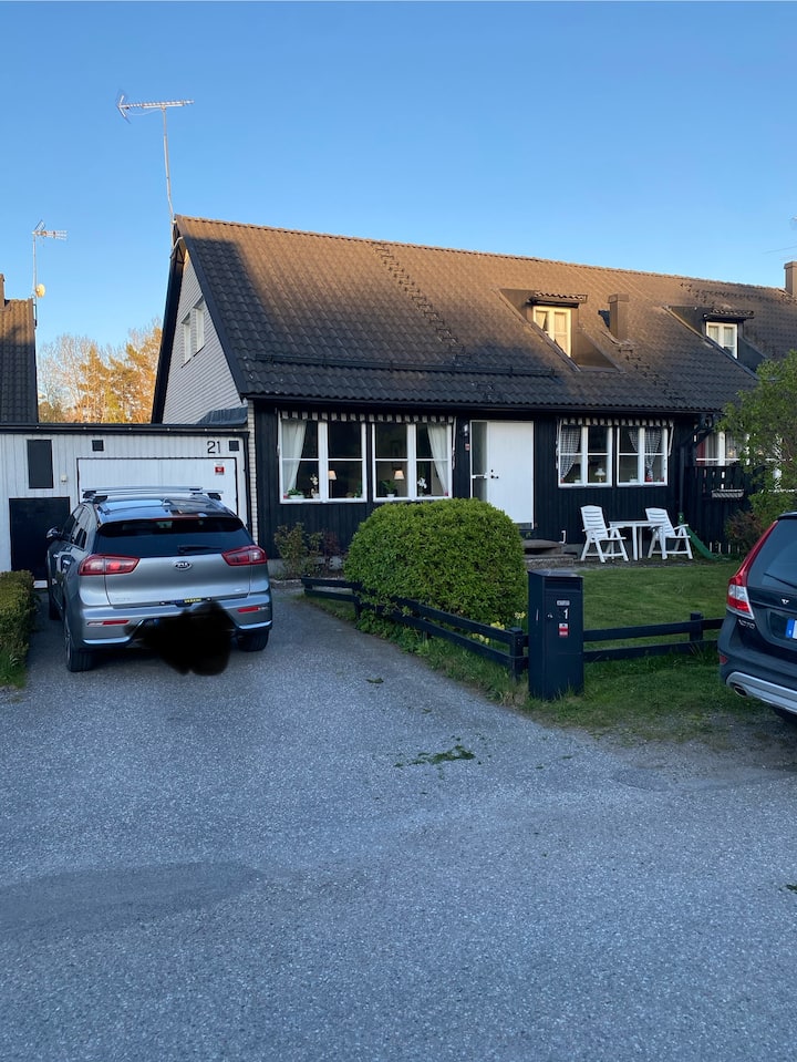 Hus I ÅKersberga Nära Busshållplats - Åkersberga