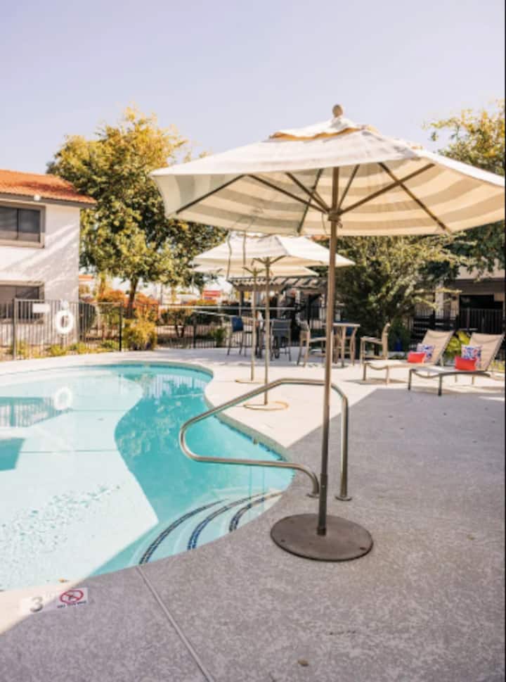 Zen Cactus Casita | 2 Bed Resort Stay Pool Bbq - Mesa