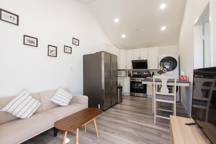 1br W King Bed | Near Attractions - Baldwin Park, CA
