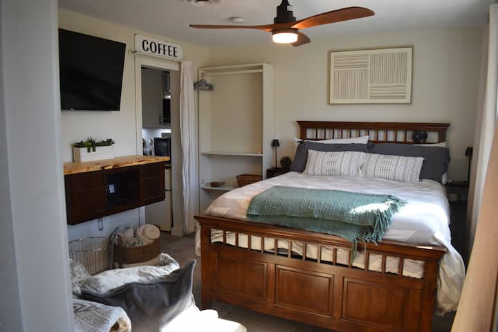 Private Coastal Retreat - Satellite Beach, FL