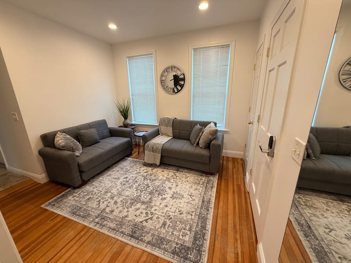 Charming Two Bed Room In A Private House. - Yonkers, NY