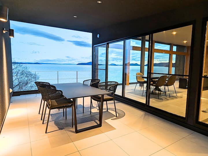 Private Ocean View Villa 3br/3ba W/sauna-seto Sea - Mitoyo