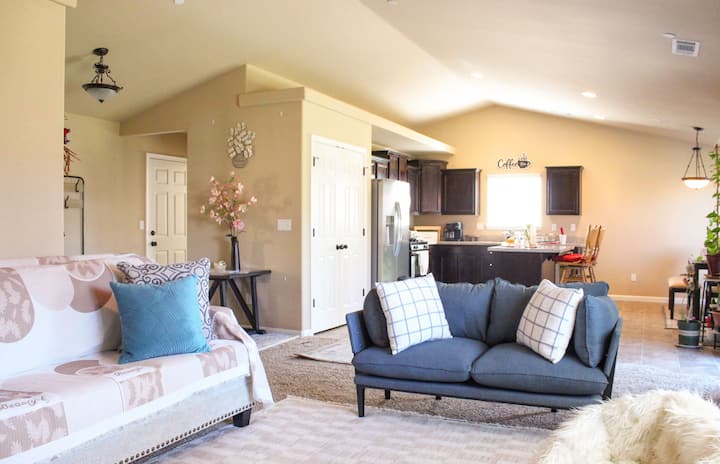 Peaceful 3br Near Redding | Cozy & Spacious - Lake California