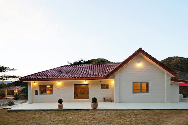 동화같은 감성숙소 유럽미장 스테이서화 - South Korea