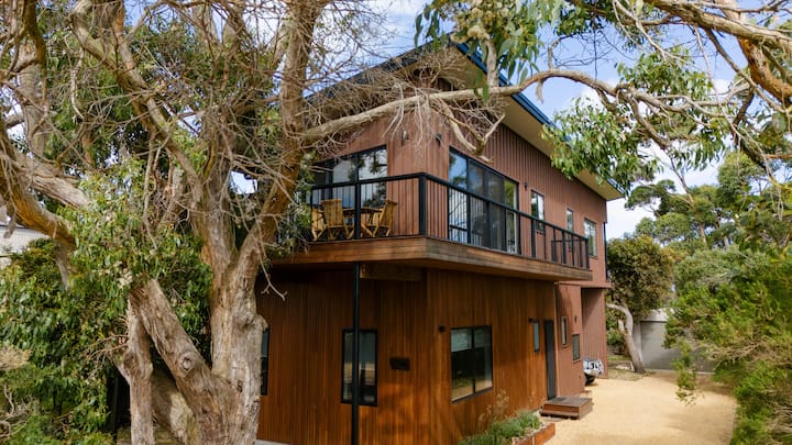 Tree Tops At Walkerville; Wi-fi, Linen - Fish Creek