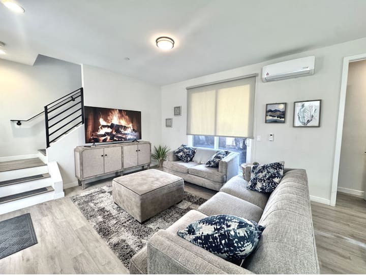 1 King 2 Queen Beds Townhome Zoo.dt. North Park - Tierrasanta - San Diego